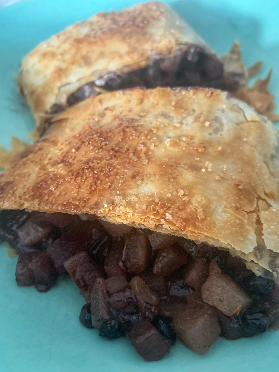 Pear, Blueberry & Chocolate Strudel – Gen's Christmas Kitchen